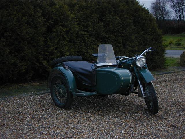 Ural M66/650 ccm Årg 1972 m/Sidevogn